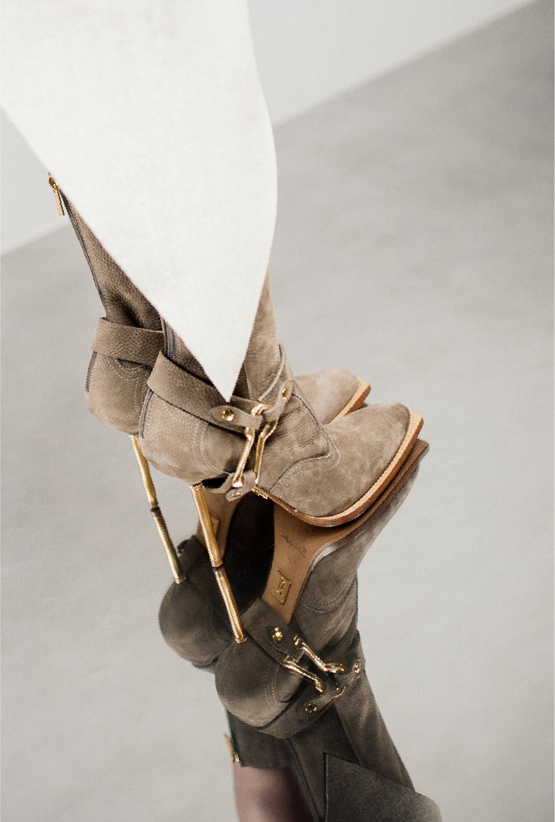 Schiaparelli House - Haute Couture & Ready-to-Wear